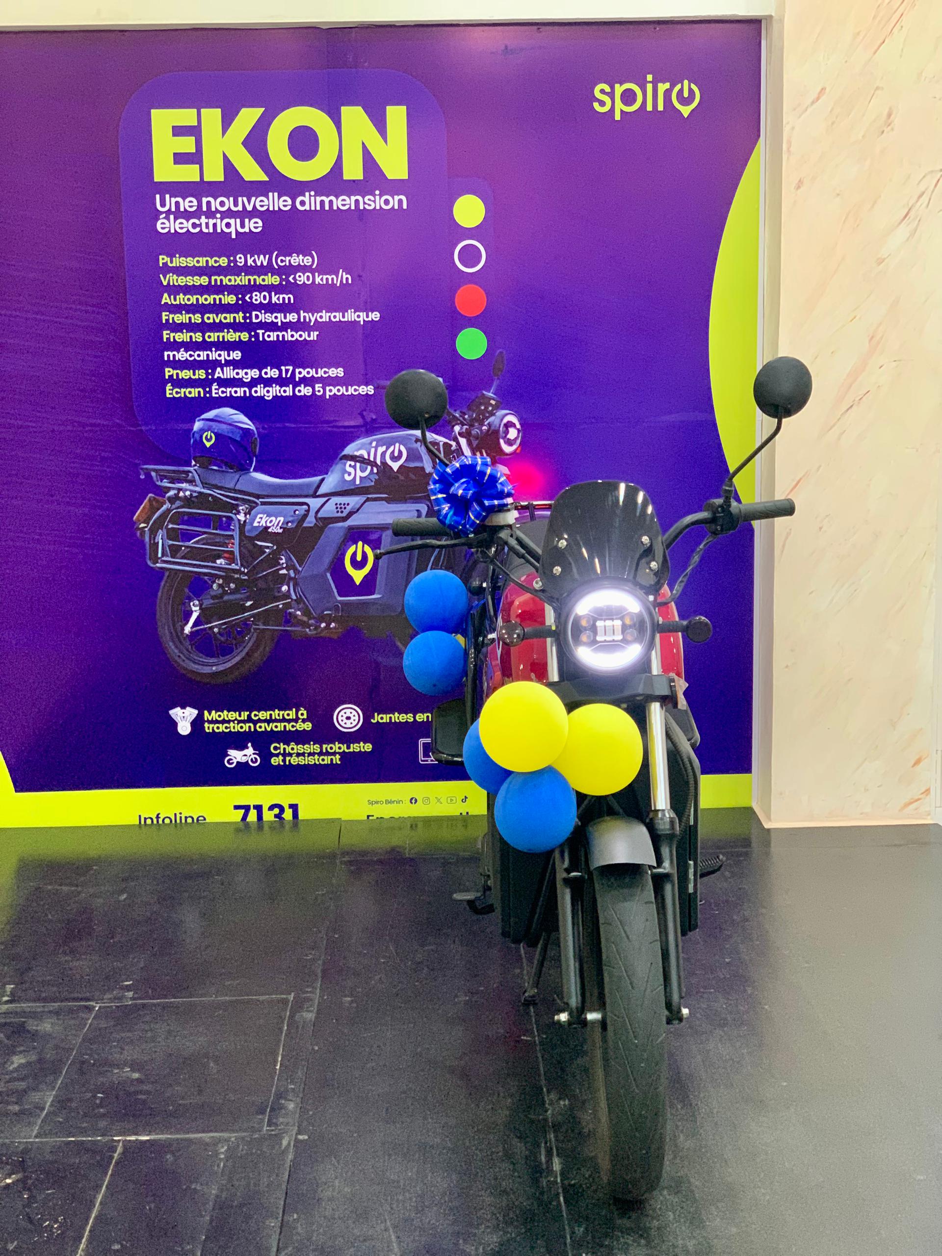 Spiro Bénin innove avec Ekon 450M1 : Une moto électrique haut de gamme ...